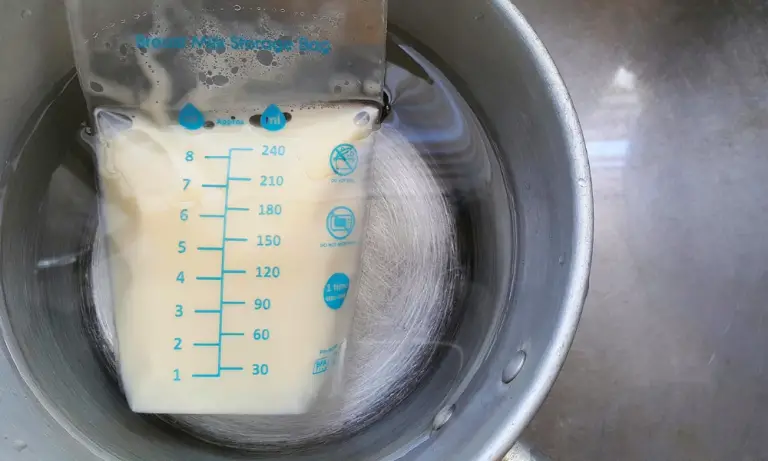 How to Warm Breast Milk from the Refrigerator